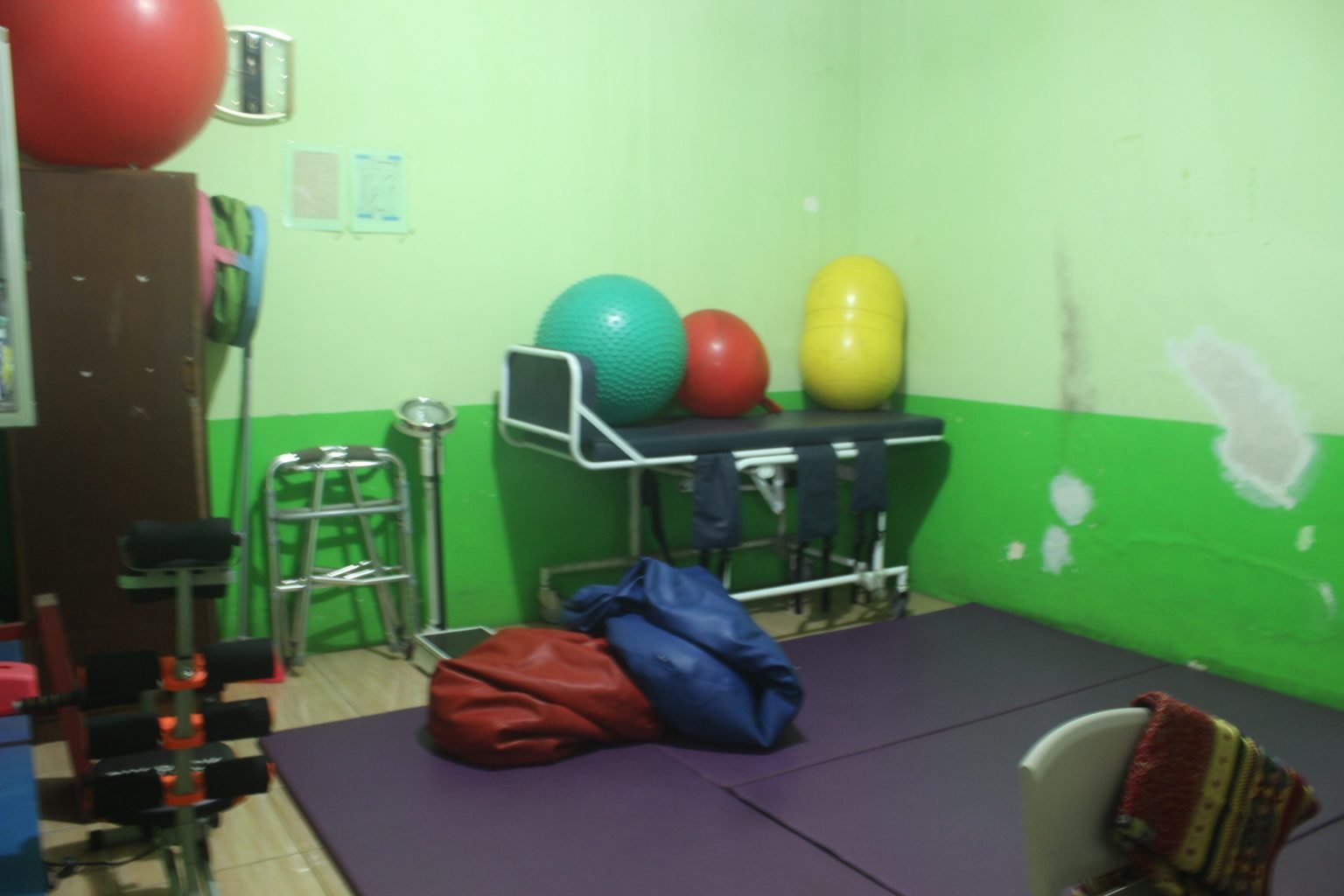 Ruang Fisioterapi - SLB RISANTYA